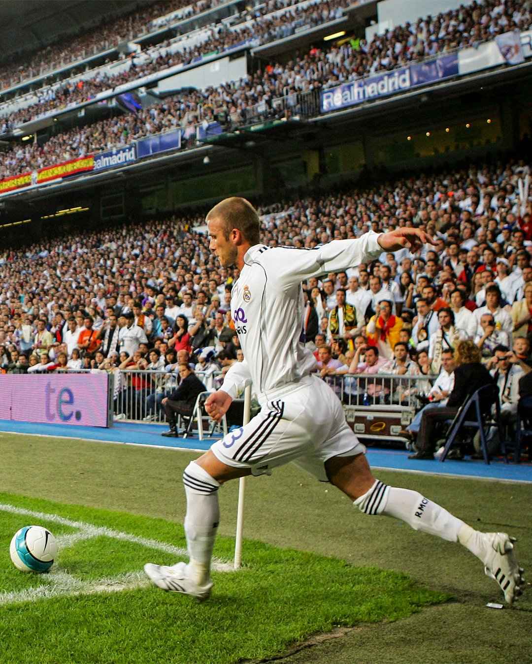 The Art of the Perfect Corner Kick: Techniques and Strategies